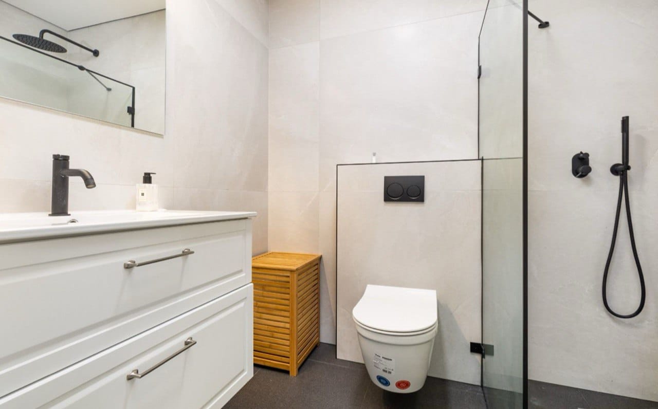 Gorgeous Apartment In Emek Refaim - Israel Home